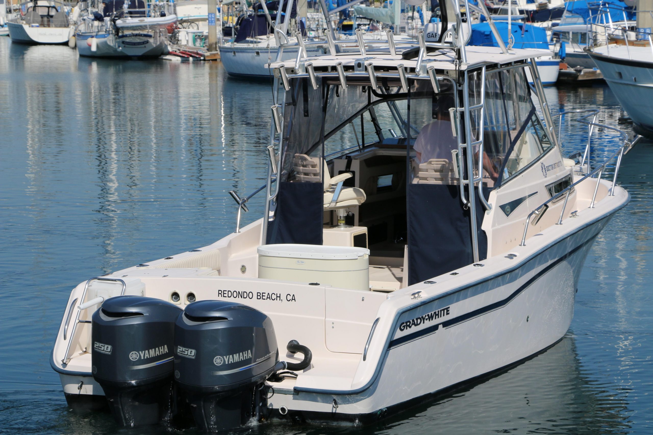 30 ft 1998 Grady-White Marlin 300 - Kusler Yachts