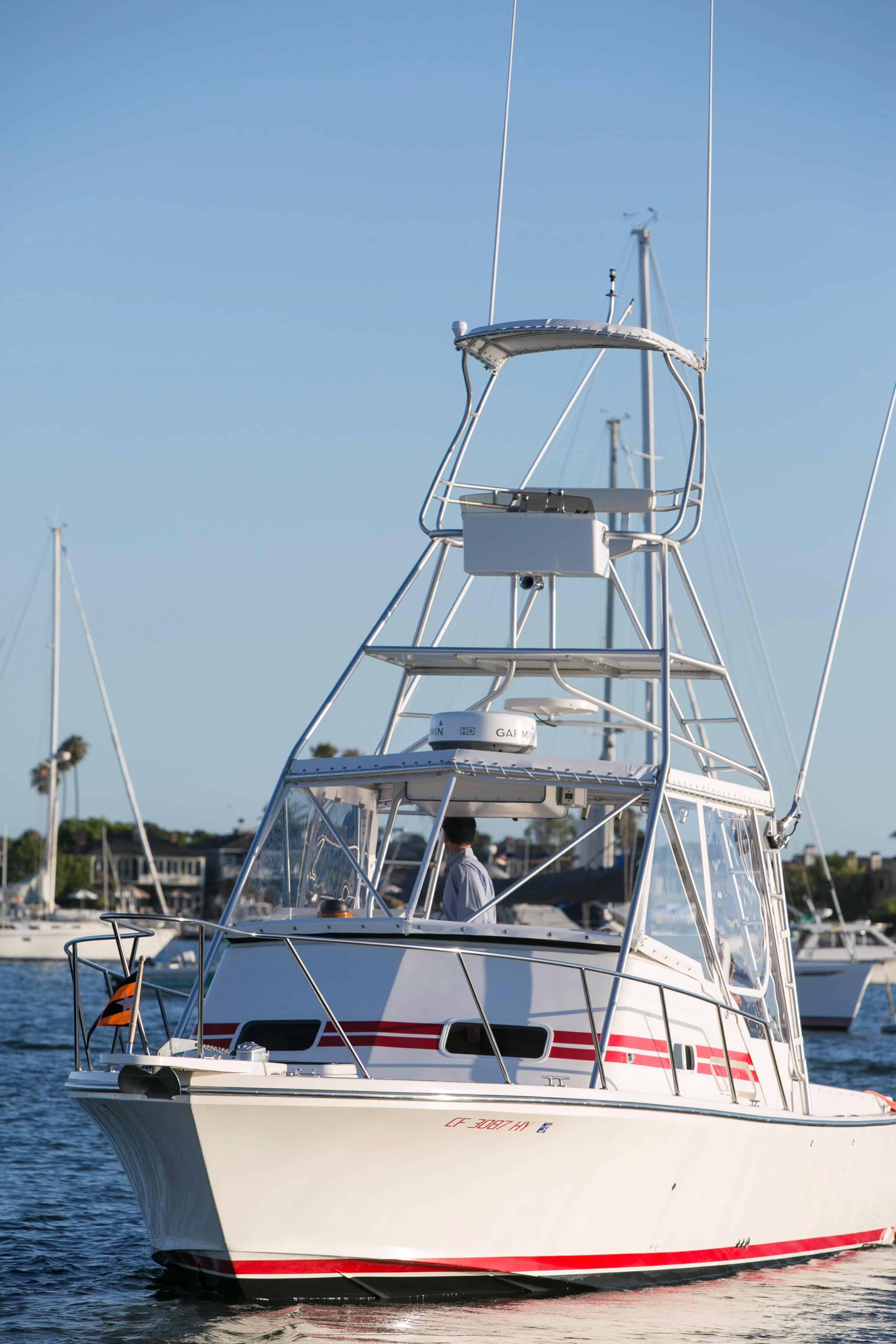 33 ft 1987 Crystaliner 33 Express Boats for sale | Kusler Yachts