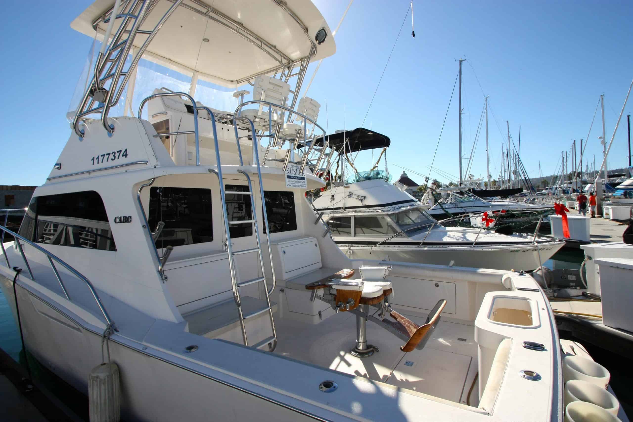 35 ft 2006 Cabo Flybridge Boats for sale | Kusler Yachts